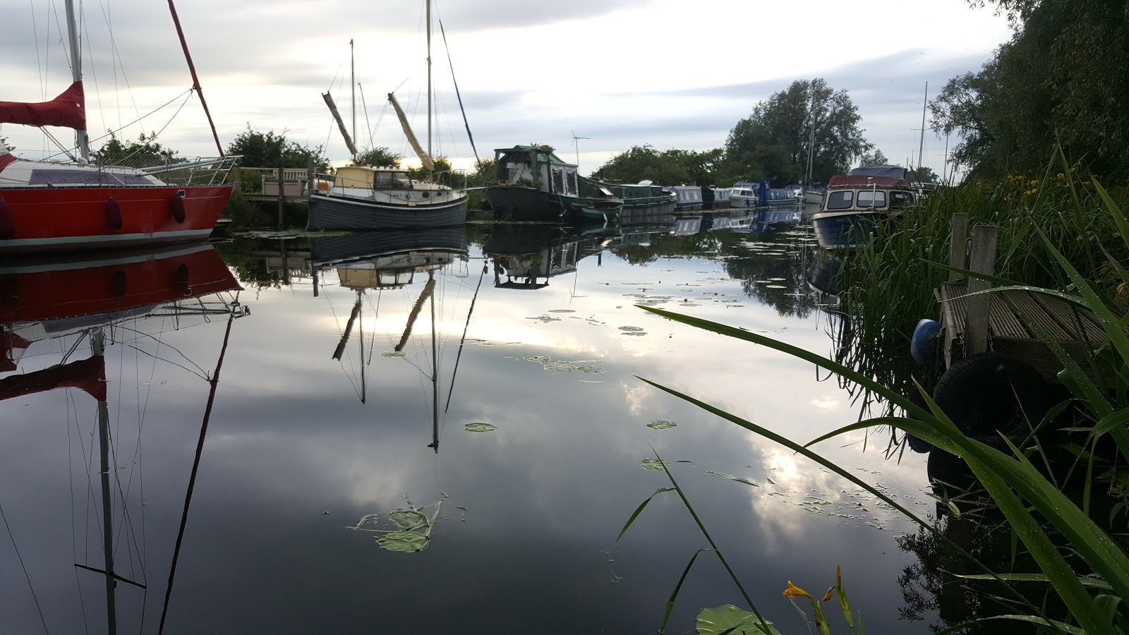 Photobrook Photography: Heybridge Basin Walk in the summer sunshine