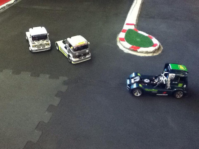 KYOSHOSAN: Tons of Pictures of Custom Mod Mini-Z Trucks