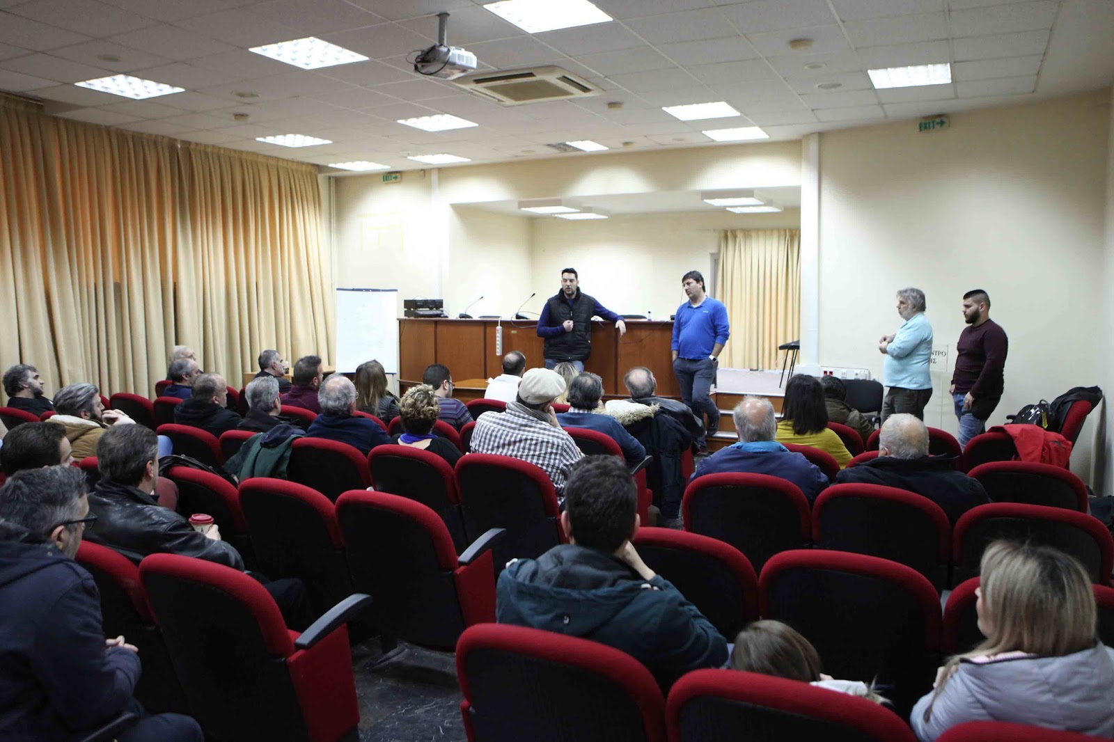 ΠΟΦ: ΣΥΝΑΝΤΗΣΗ ΦΩΤΟΓΡΑΦΩΝ ΣΤΗΝ ΚΟΖΑΝΗ