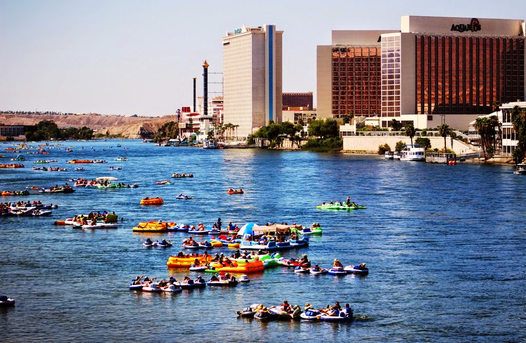 Laughlin Buzz: River Regatta 2014 Float Photos Part1