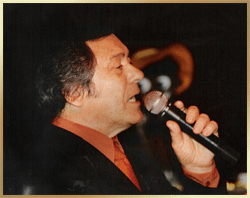 NOTICIAS Y EFEMERIDES MUSICALES Y DEL CINE: HACE 75 AÑOS, NACE HUGO ...