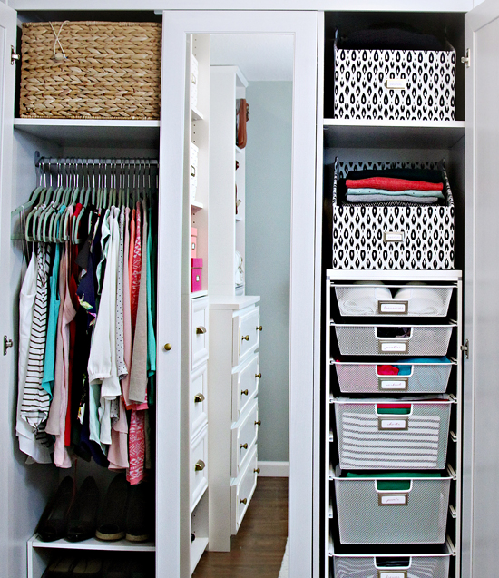 IHeart Organizing: Let's Chat! Organizing By Color