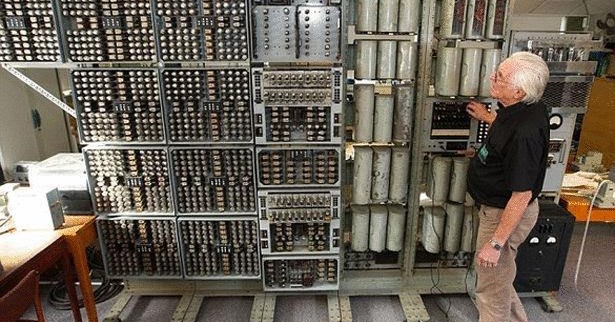 اول كمبيوتر في العالم - عالم الكمبيوتر