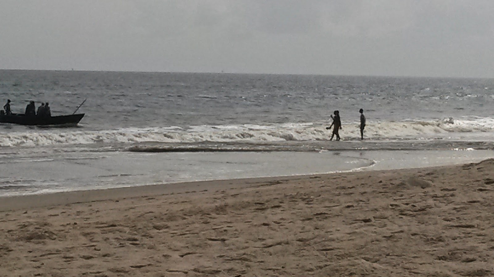 Exploring Congo: Moanda, a weekend at the beach (and Mangrove Forest)