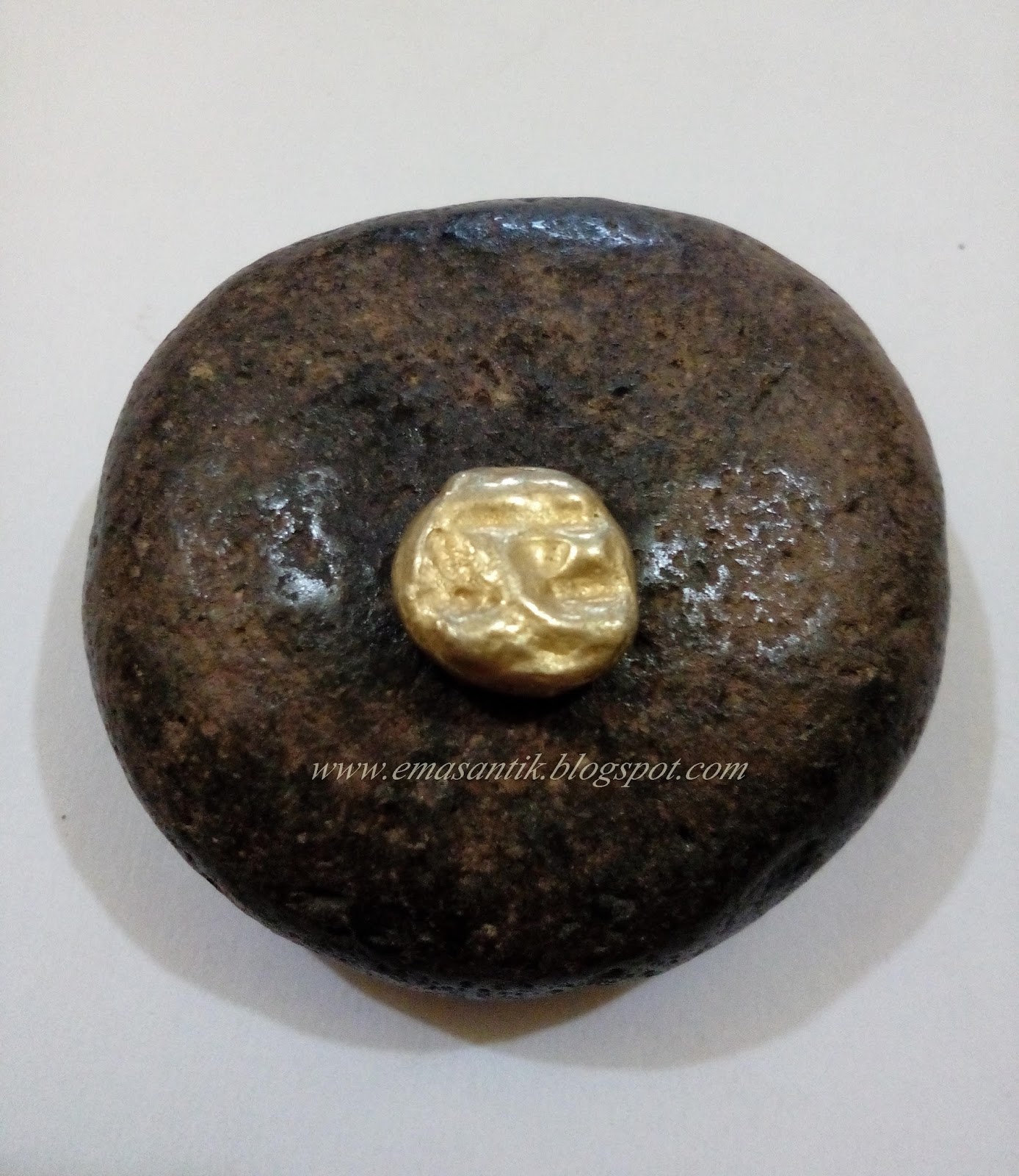 Hobby Antik: MAJAPAHIT PILONCITO GOLD COIN - RARE ITEM ( WITH FLOWER ...