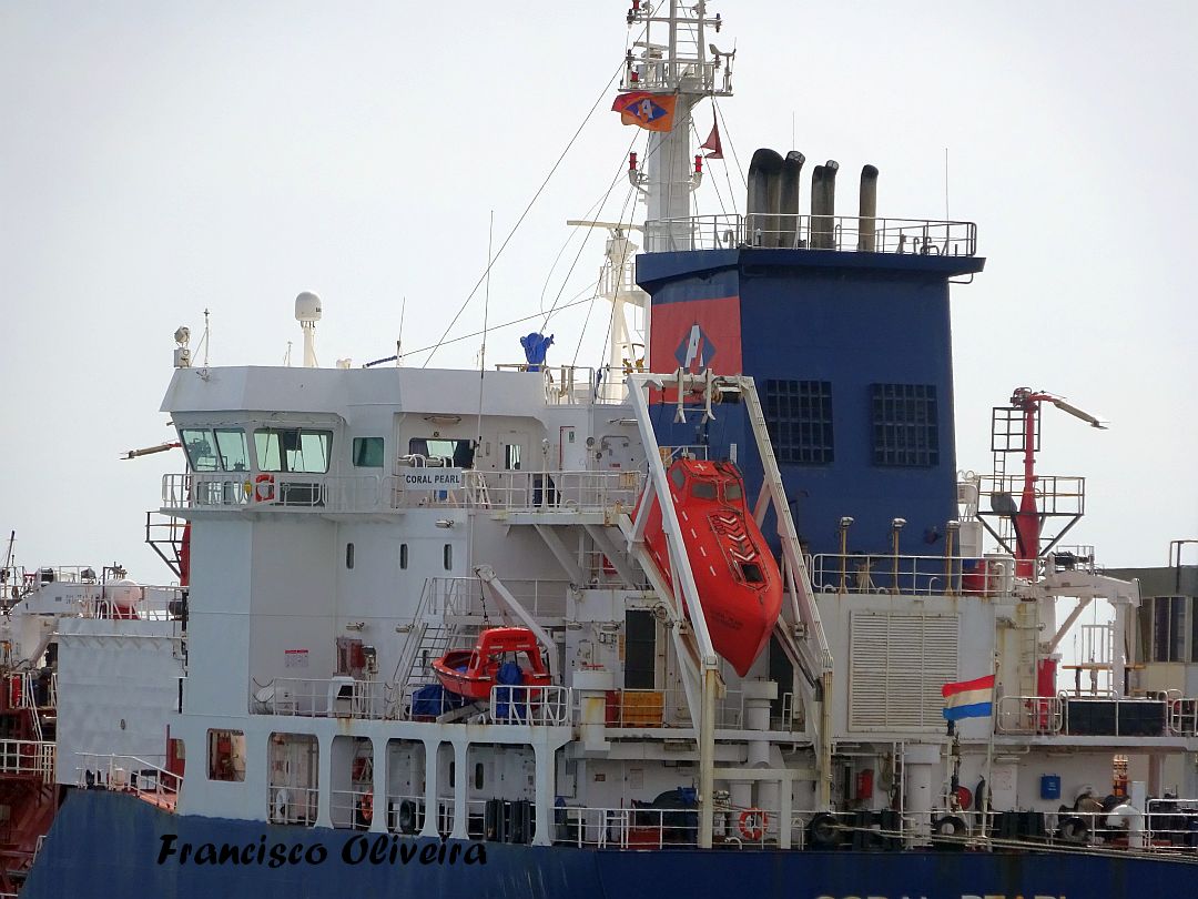 Andarilhar: Navio: Coral Pearl