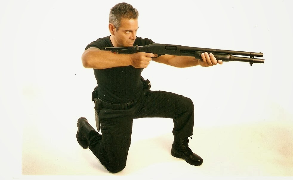 Academia de Tiro & Autodefensa "AK 47": AUTODEFENSA