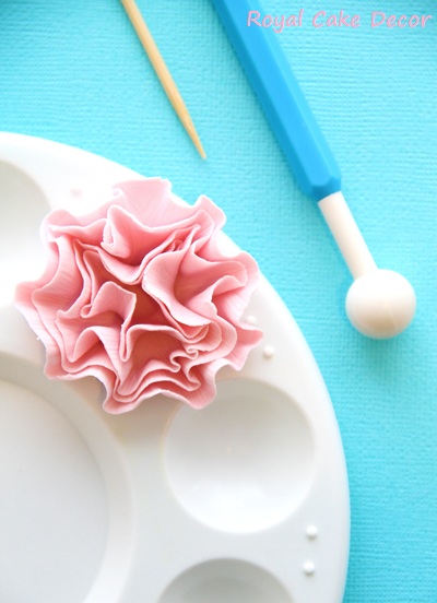 Fondant Ruffle flower | Royal Cakes Decor