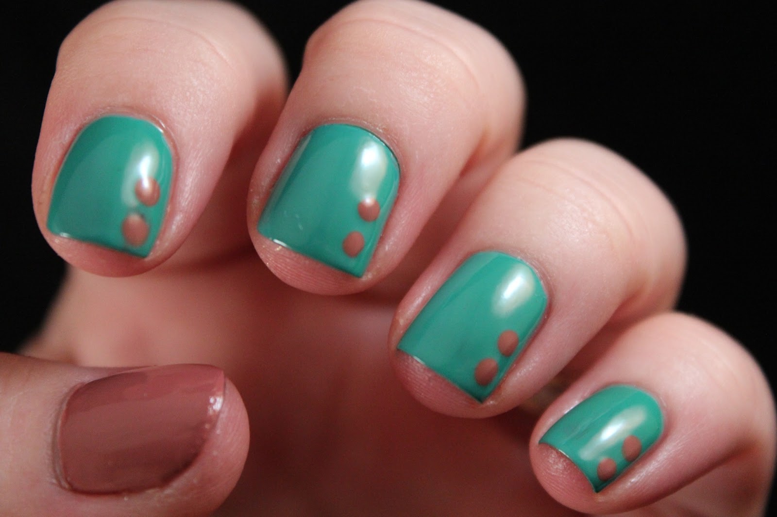Glimpses of the Moon: Monday Mani: Stop and Smell the Mint Roses