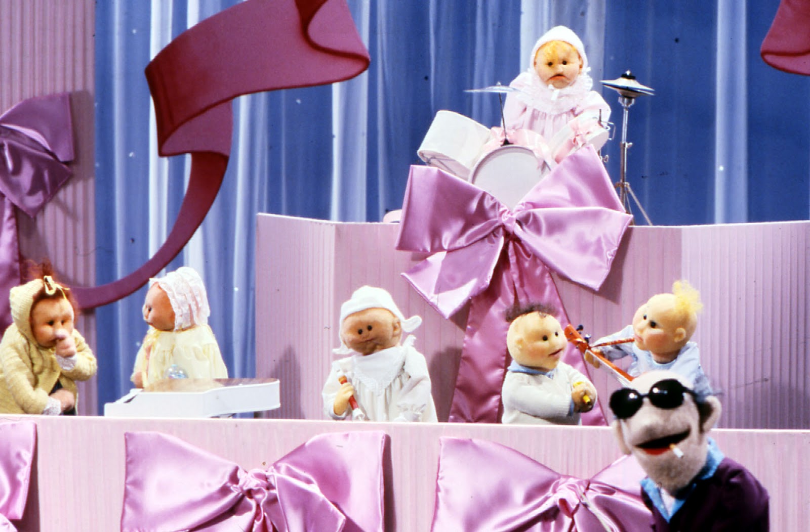 Sesame Street Kids'TV: Weekly Muppet Wednesdays: Bobby Benson