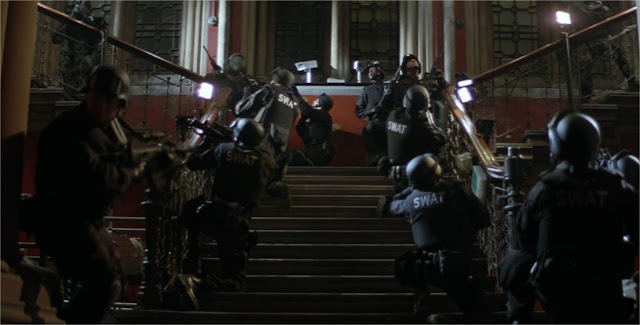 Christopher Nolan's Batman Begins "Backup" Arkham Asylum Stairwell Film ...