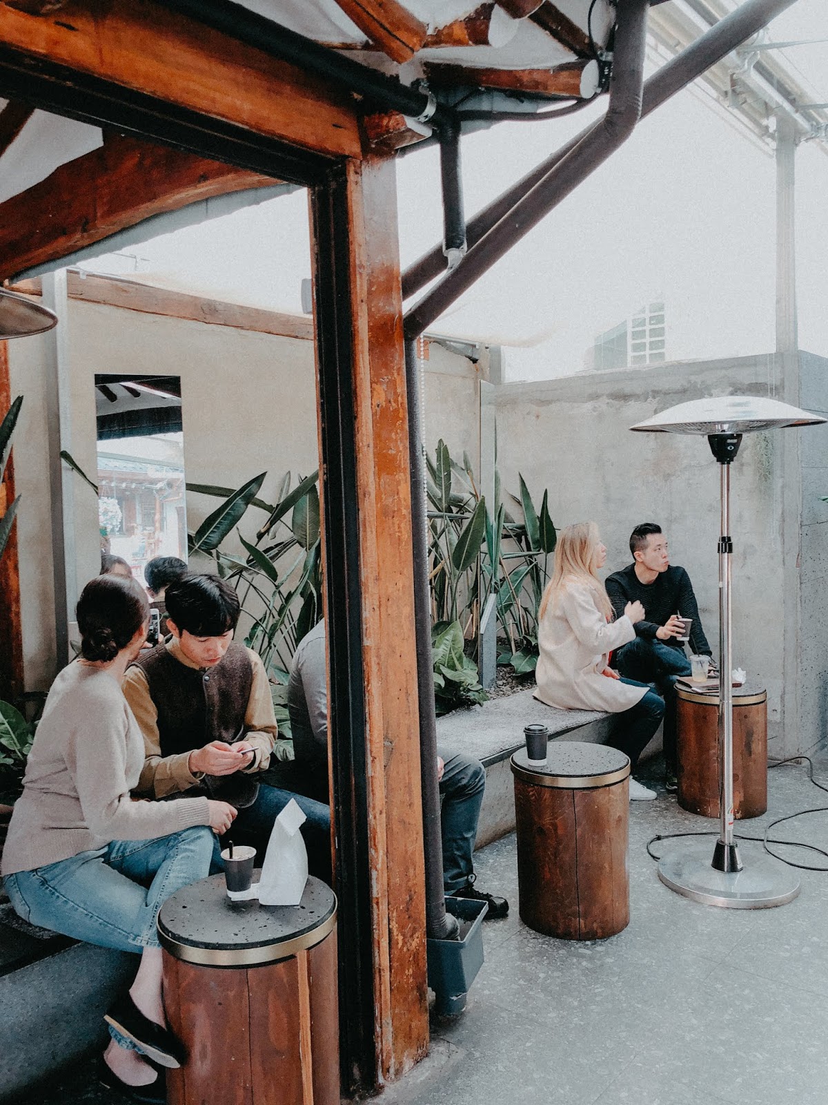 CAFE HOPPING IN SEOUL, 2018 EDITION (INSTAGRAMMABLE CAFES!) - MONGABONG