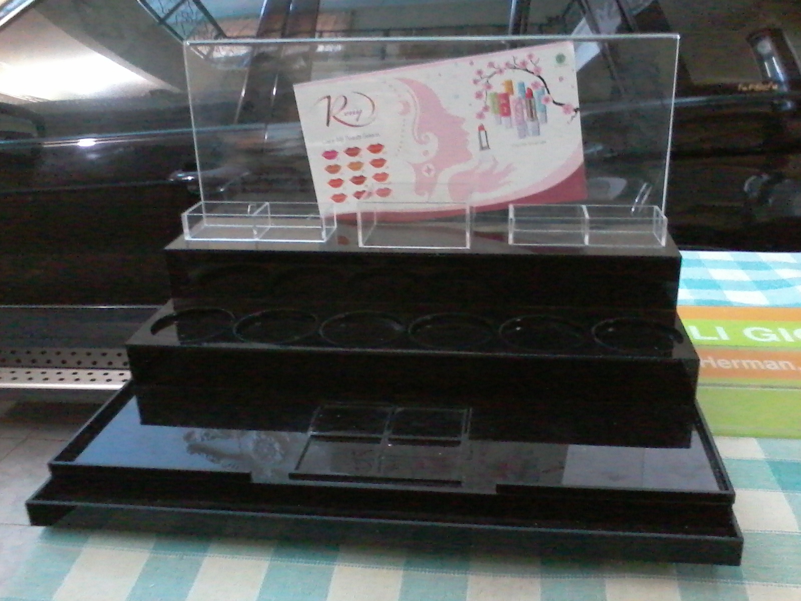 DISTRIBUTOR ACRYLIC SHEET TERBESAR DAN PELAYANAN TERCEPAT HUBUNGI 021 ...