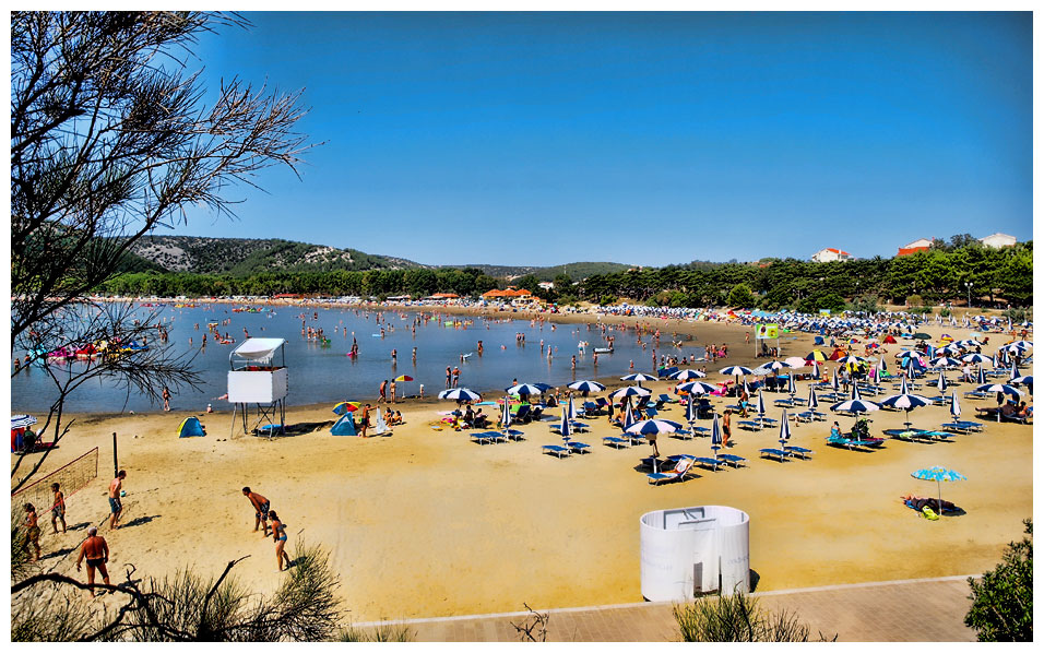 Piaszczysta Rajska plaża Rab Lopar San marino Author: Sobrecroacia.com