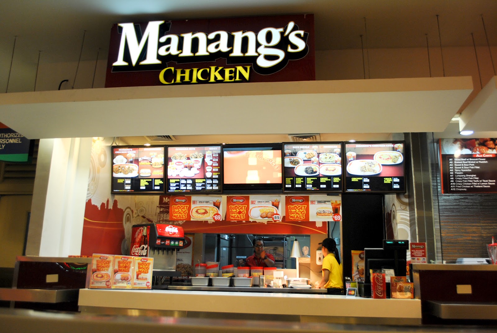 Your Foodie Engineer: Manang's + Moshi Manju