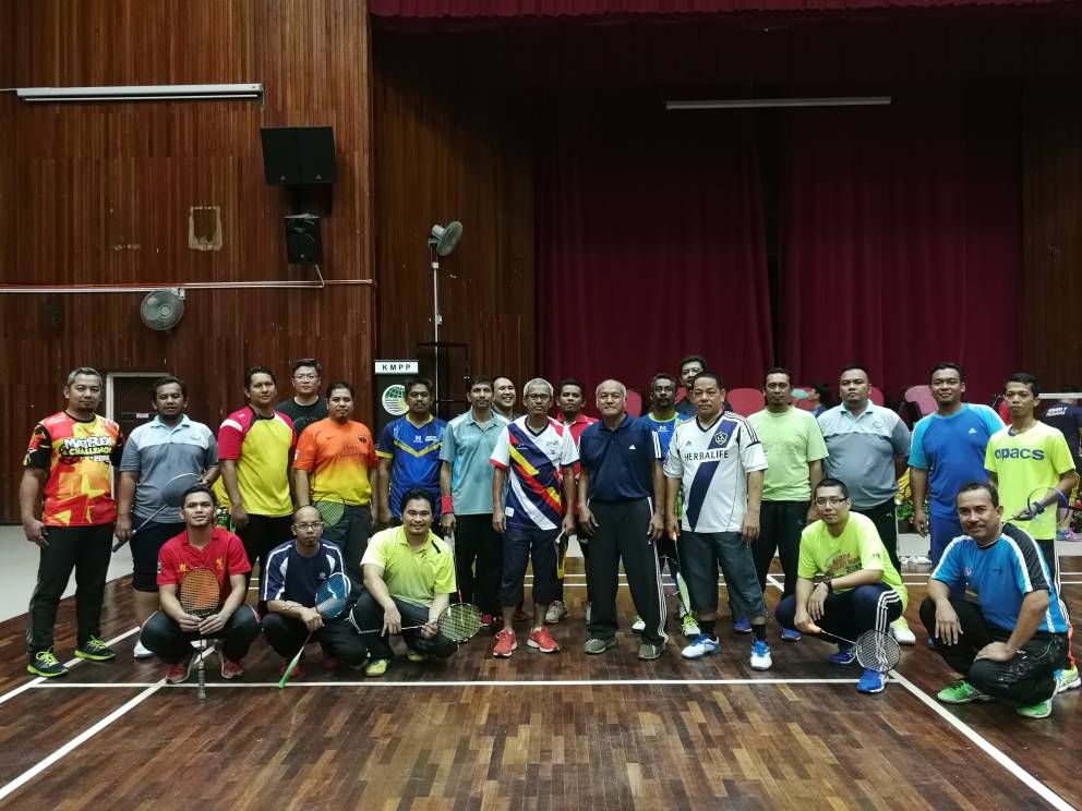 PERLAWANAN PERSAHABATAN KMK VS KMPP PADA 11 JANUARI 2018 DI KOLEJ ...