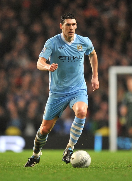 Gareth Barry Profile and Images | FOOTBALL STARS WALLPAPERS