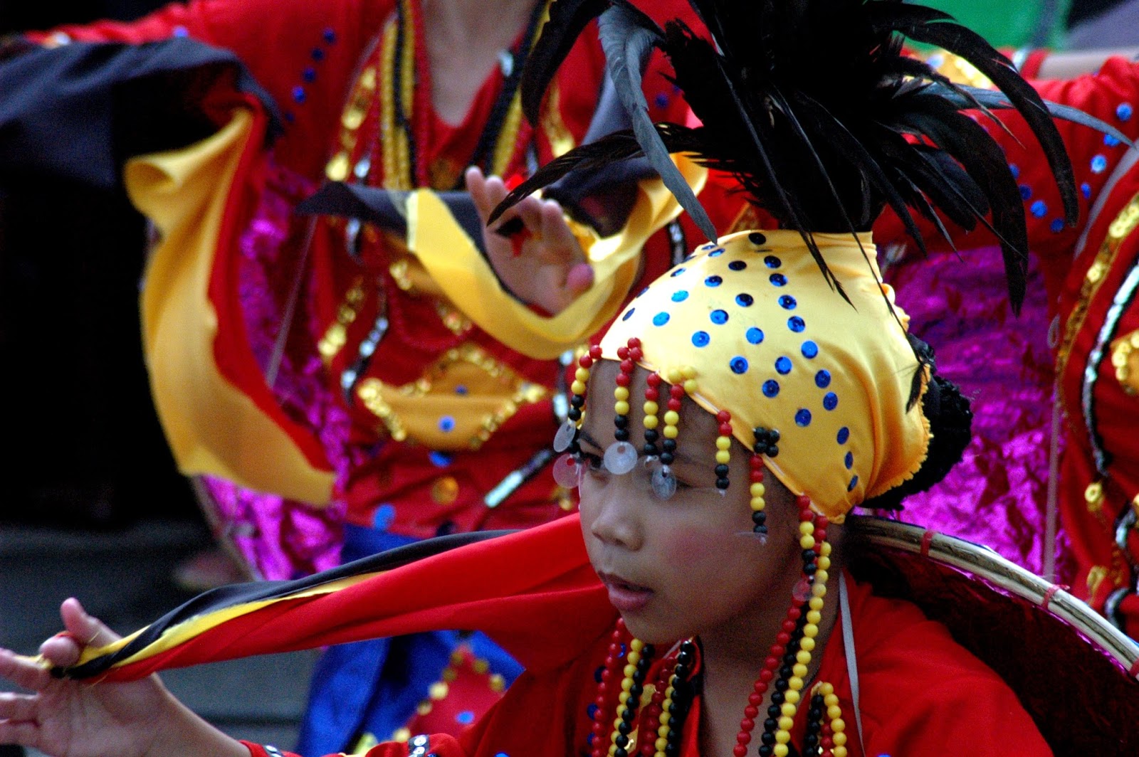 DUDE FOR FOOD: Side Views: Faces of the Kadayawan