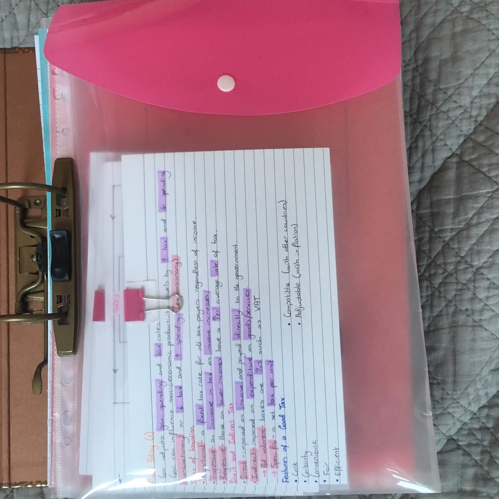 Academia 19: A Level Folder Organisation