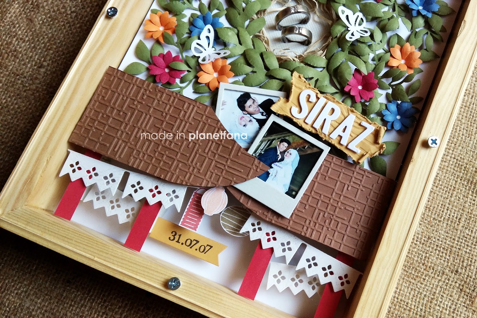 scrapbook ring #12 - made in planetfana