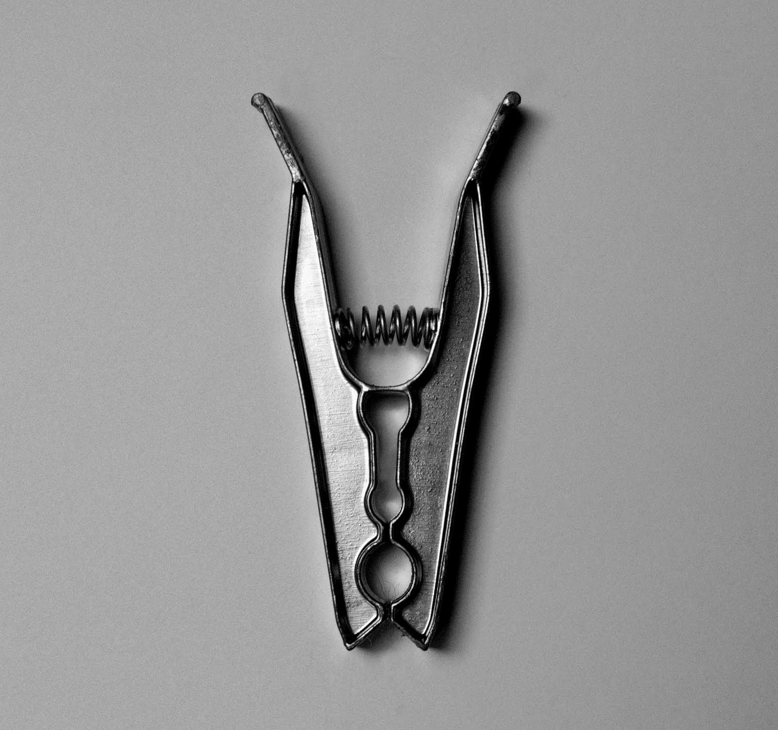 Black, White and Gray: Dead Objects