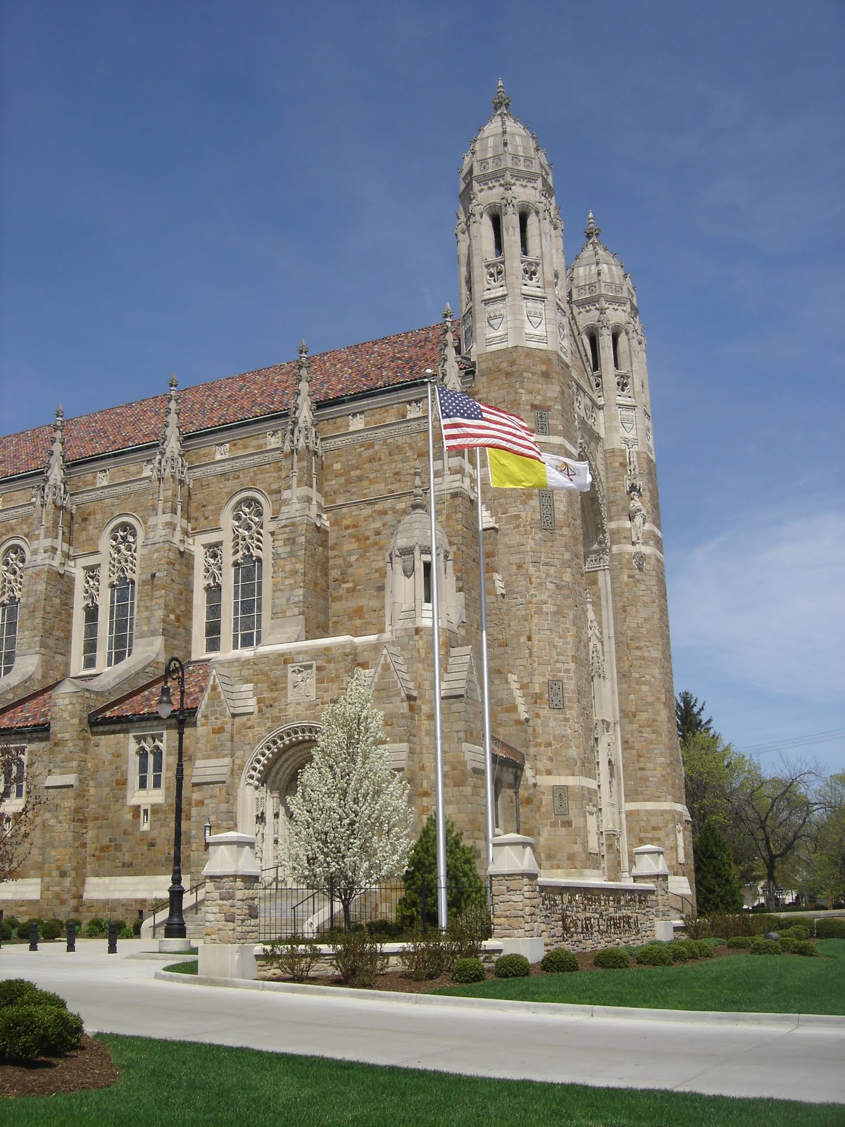 Catholic Architecture and History of Toledo, Ohio: Rosary Cathedral