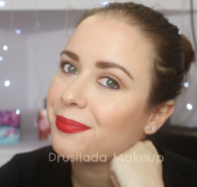 DRUSILADA MAKEUP: Labios rojos y waterline de color | Drusilada Makeup