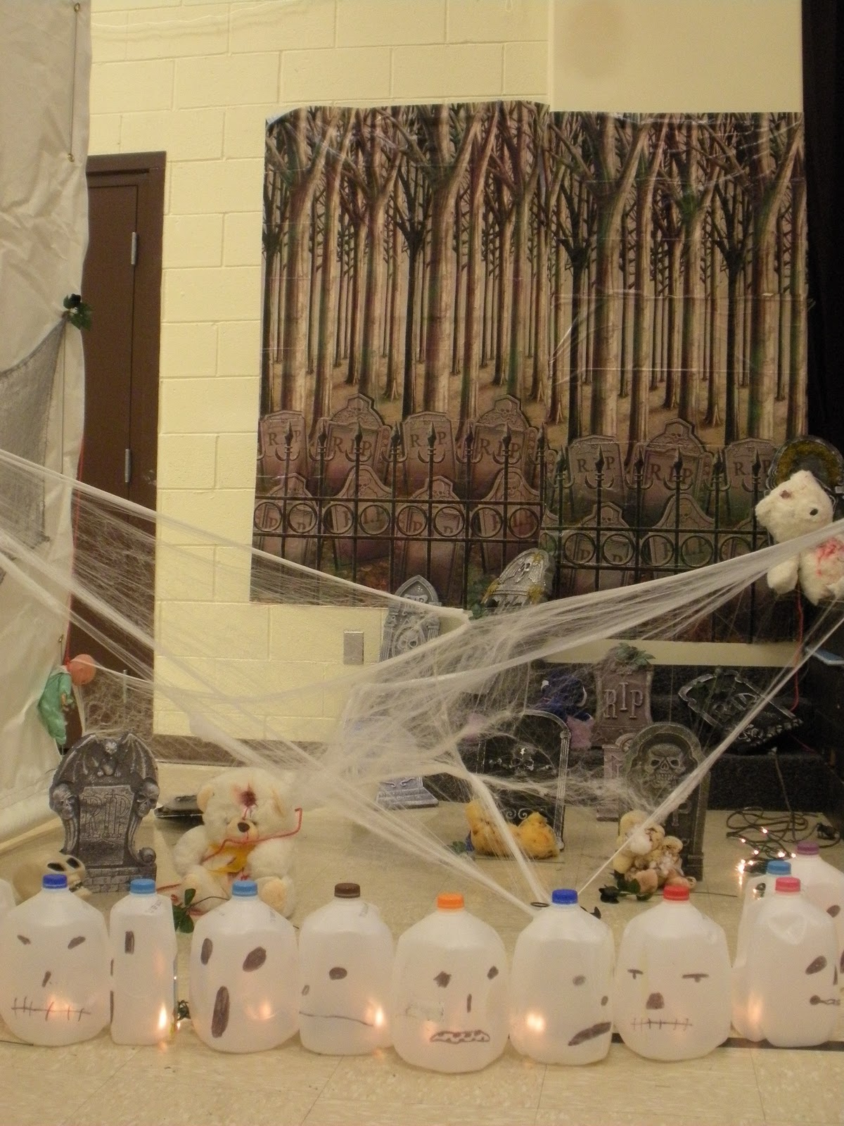 The American Homemaker: Zombie Prom