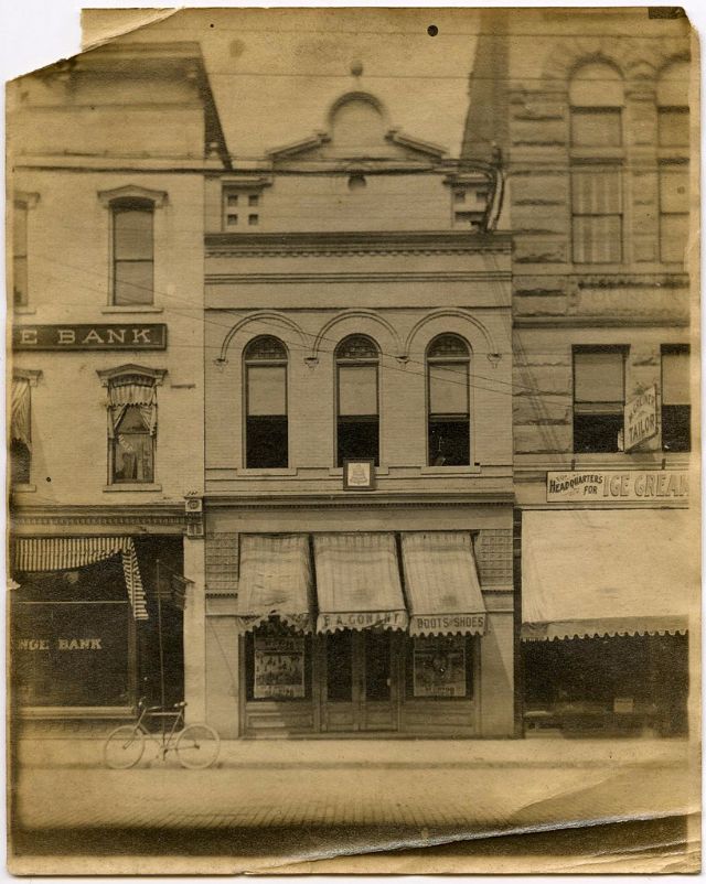 27 Rare Photos That Show Commercial Buildings of Ohio in the Early ...