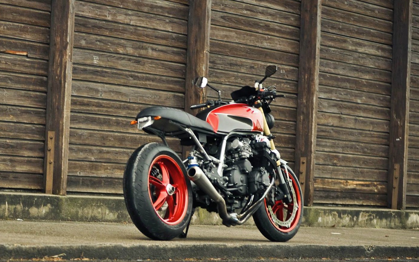 Honda Six by FCR - Inazuma café racer