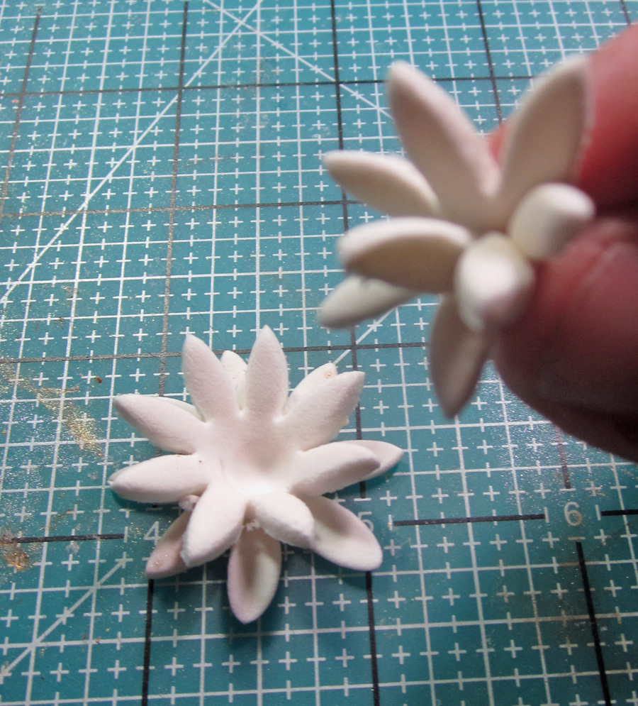 Creative Paperclay® air dry modeling material: Paper Blooms with Paperclay®