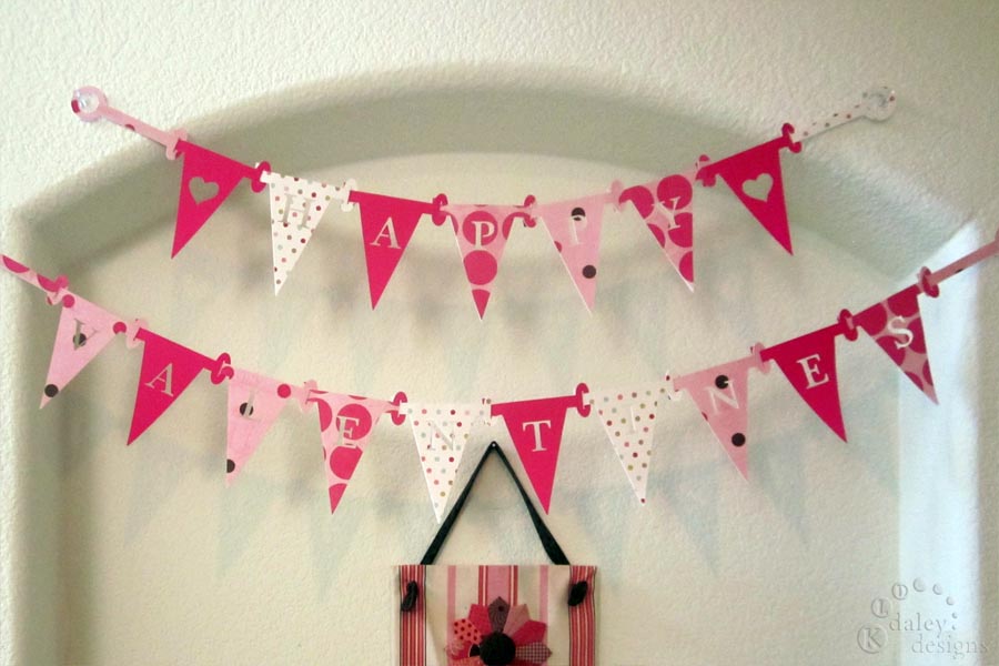 3 under 3 and more: Build-a-Banner Tutorial