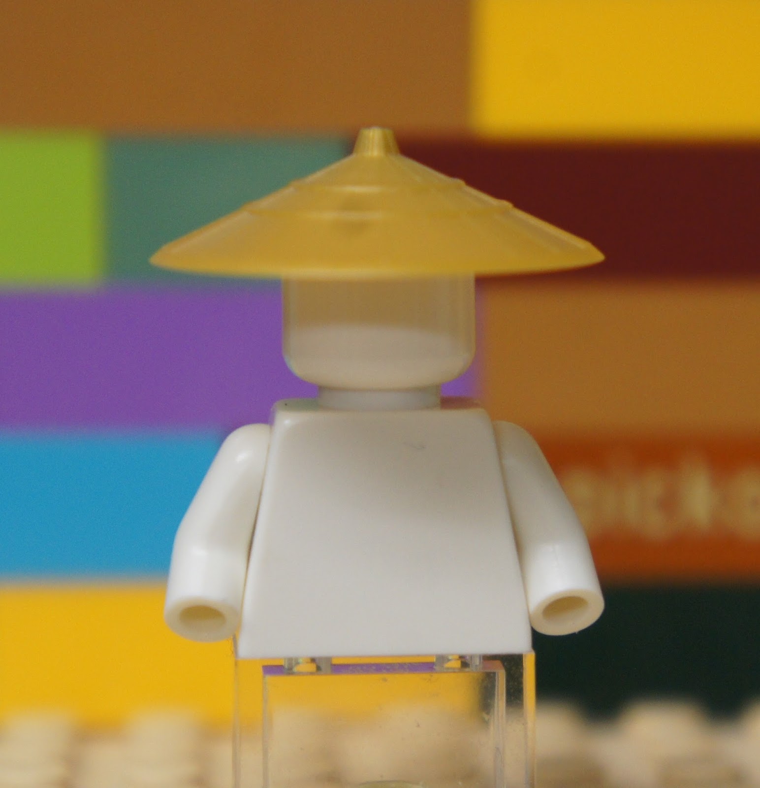 LEGO 93059 Pearl Gold Conical Asian HAT for Sensei Wu Minifigure ...
