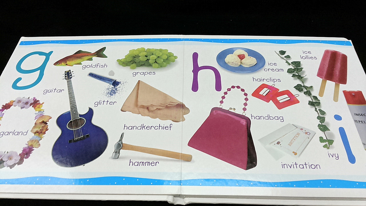 Kid Books Blog: 447.My first word book ABC / Out and About