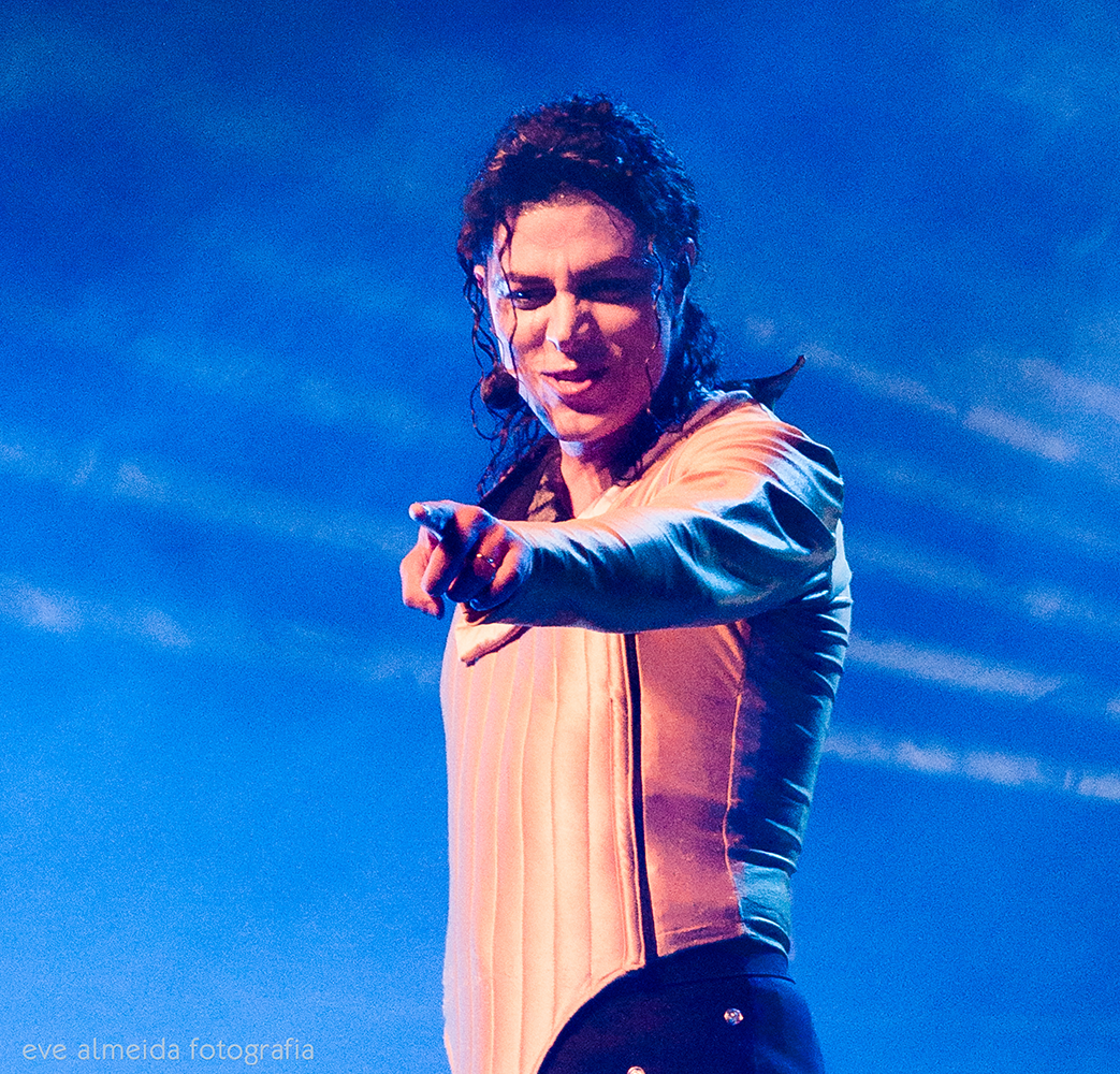 Vejas as fotos do show do Rodrigo Teaser - Acesso Cultural