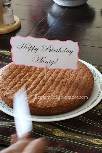 Spusht Chats: toothpick and paper on cake