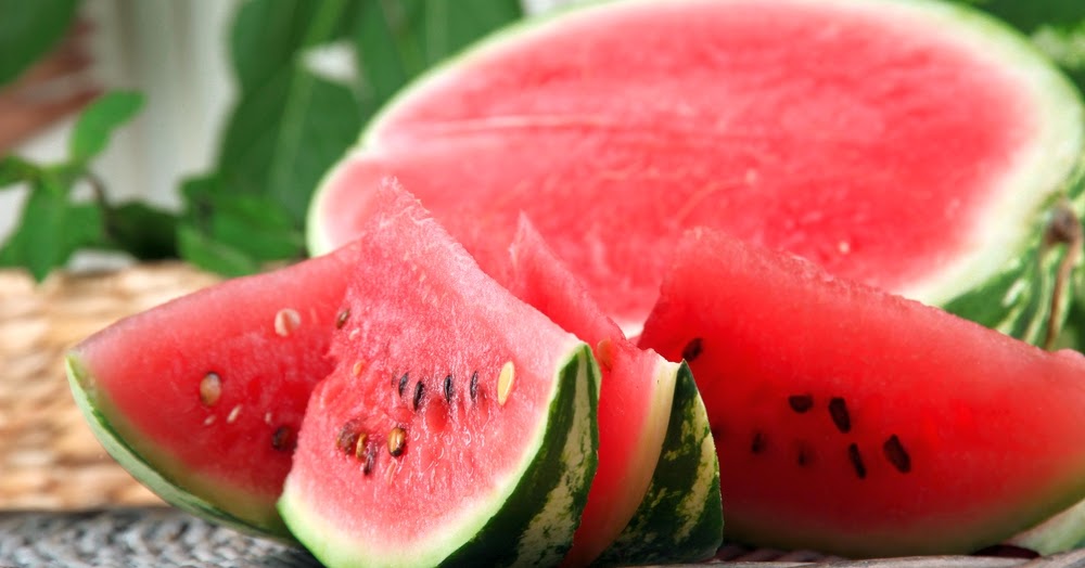 Pentru noi si sanatatea noastra!: Pepenele rosu