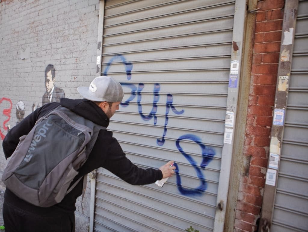 MELROSEandFAIRFAX: Catching Tags Around Banksy's 'Ghetto 4 Life'