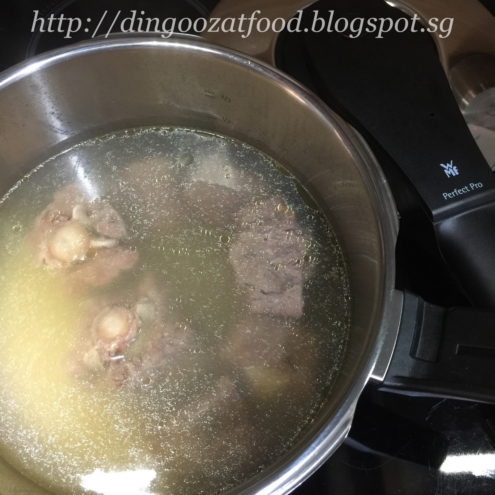 Miki's Food Archives : Indonesian Oxtail Soup (aka Sup Buntut ...