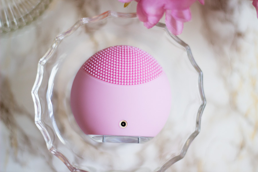 FashStyleLiv: Foreo Luna Mini Review