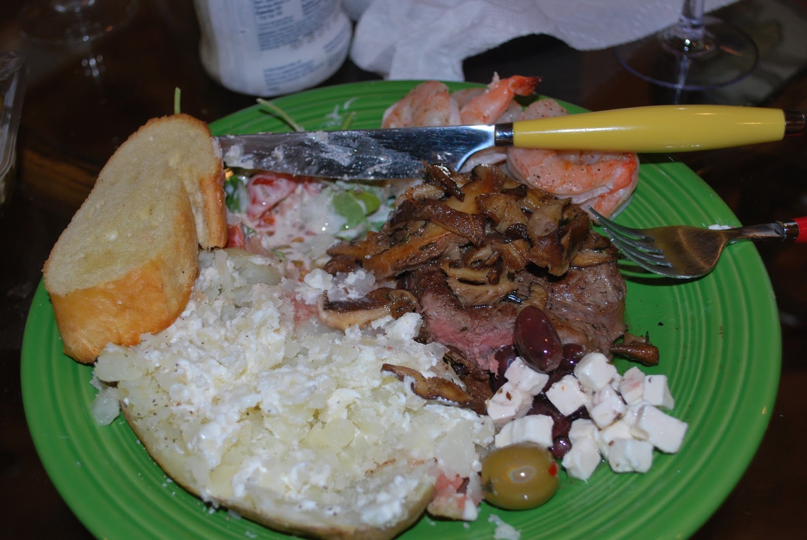 FOOD AND WINE: A SIMPLE DINNER