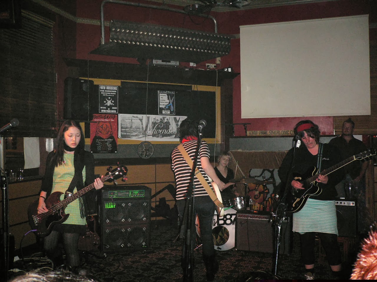 Food Endeavours of the Blue Apocalypse: Fridey at the Hydey – Trash ...