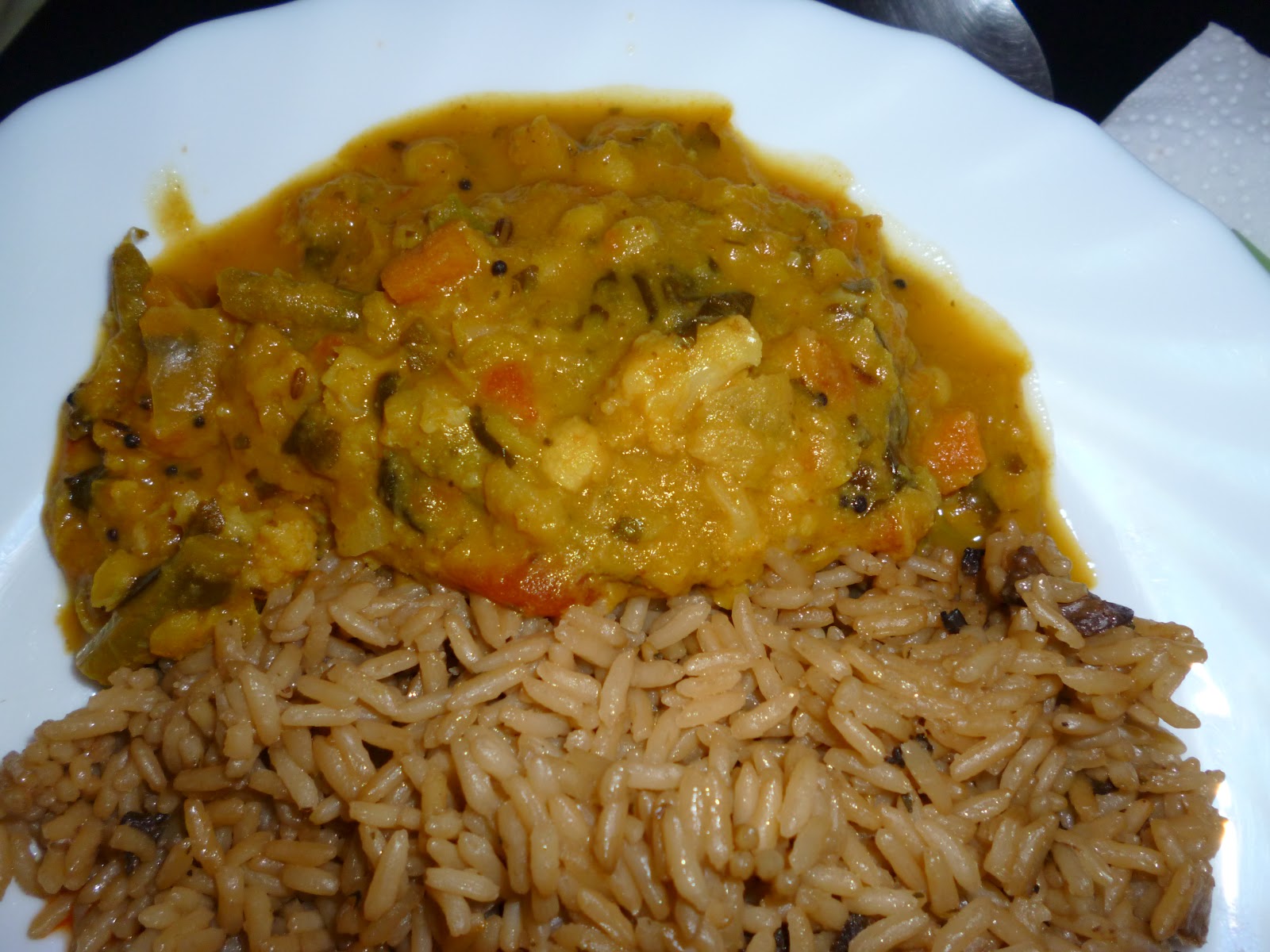 Madhouse Family Reviews: Easy Bean Spanish Puchero & Indian Sambar Dhal ...