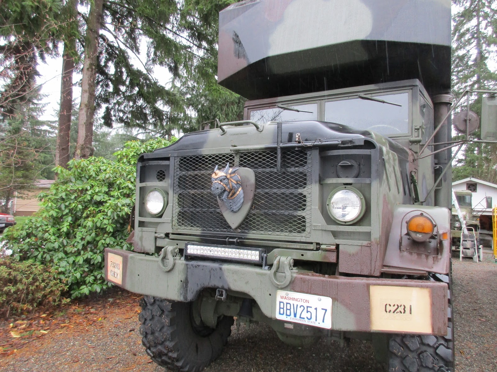 "TIFFANY" The Dragon Wagon Mega Camper: 11/23/2017