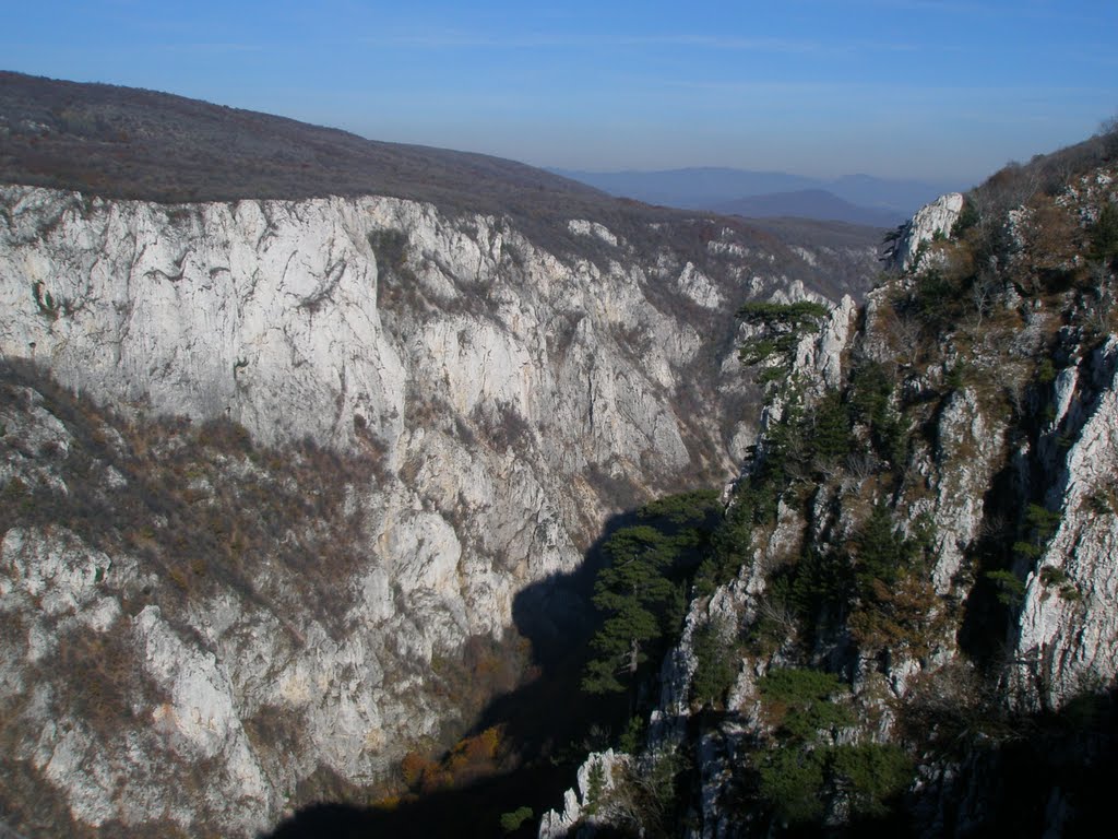Tragač za čarobnim svetovima prirode: Lazarev kanjon – najsjajniji ...