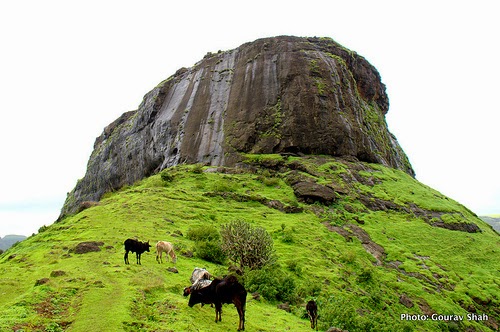 trek to adventures fort Hadsar from Pune,Maharashtra - Forts and Treks