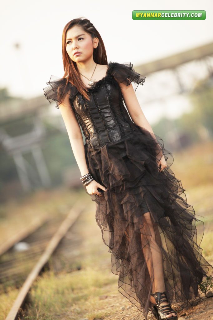 Yadanar Mai: Myanmar Popular Singer & Model Girl | Myanmar Singer and ...