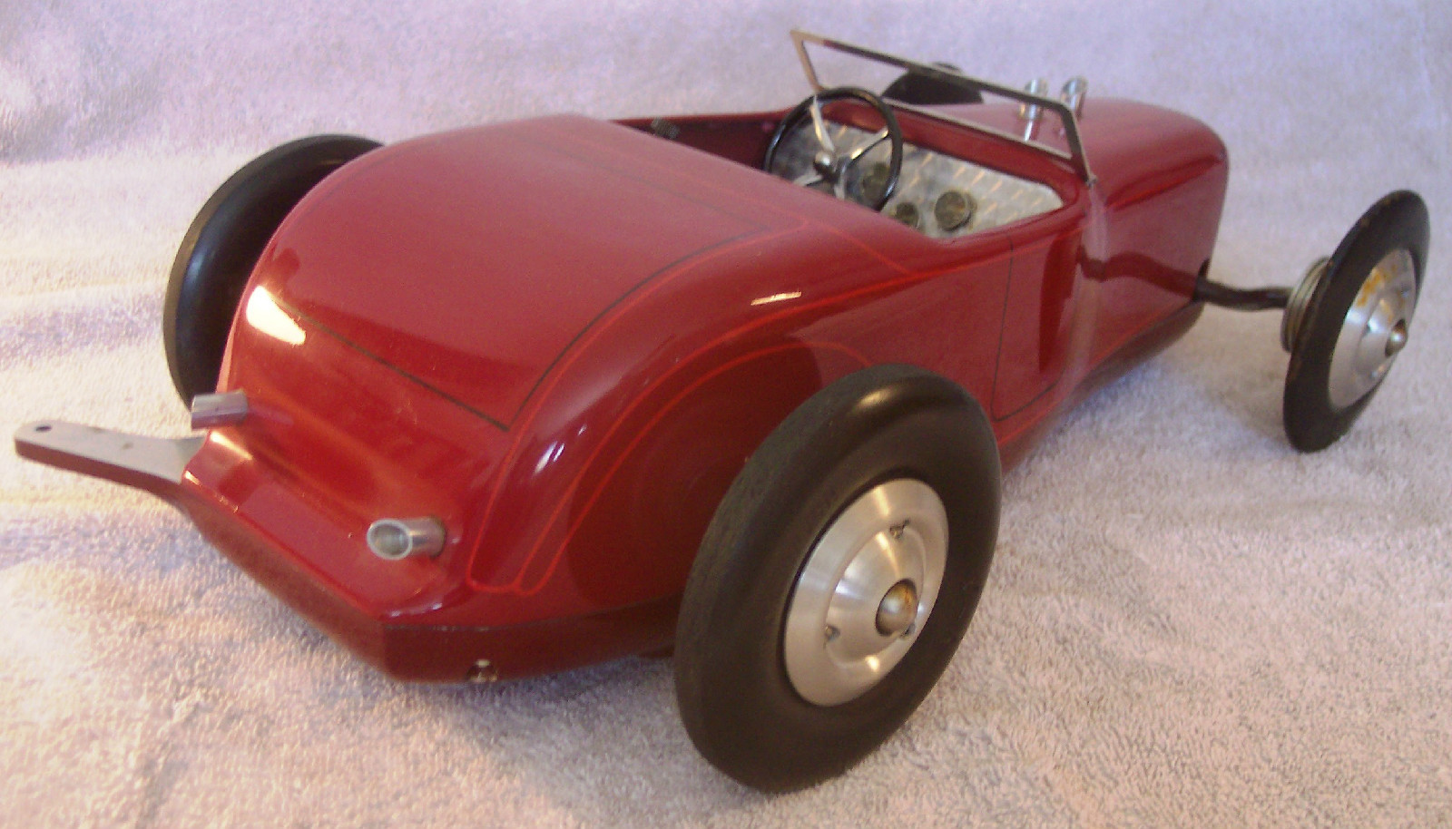 Deadly Curves: Tether Race Car Dashes From 1940 to 1955