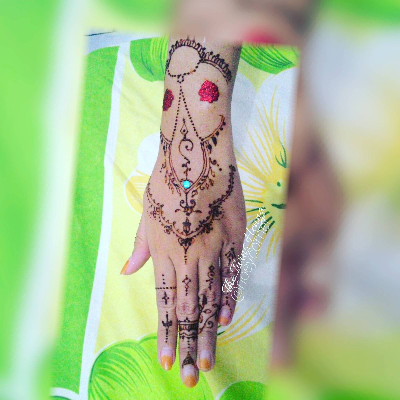 Twins Henna: Fun henna