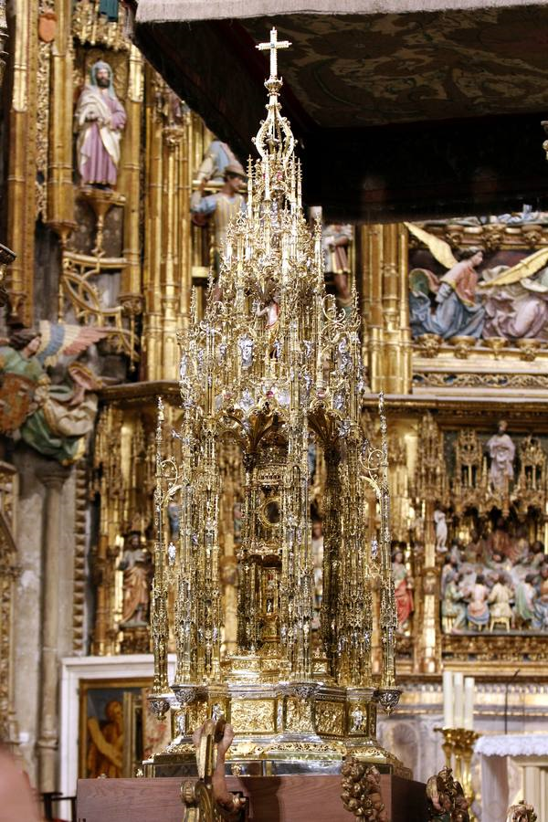 The Arfe Custodia: A Masterpiece in Silver and Gold ~ Liturgical Arts ...